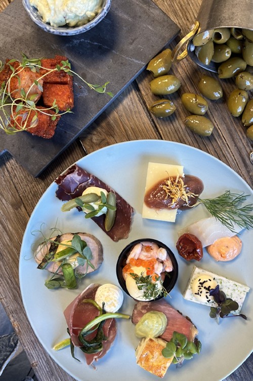 FANDANKO | Takeaway | Luksus tapas | Aalborg | 8 små retter, varm-selv ...